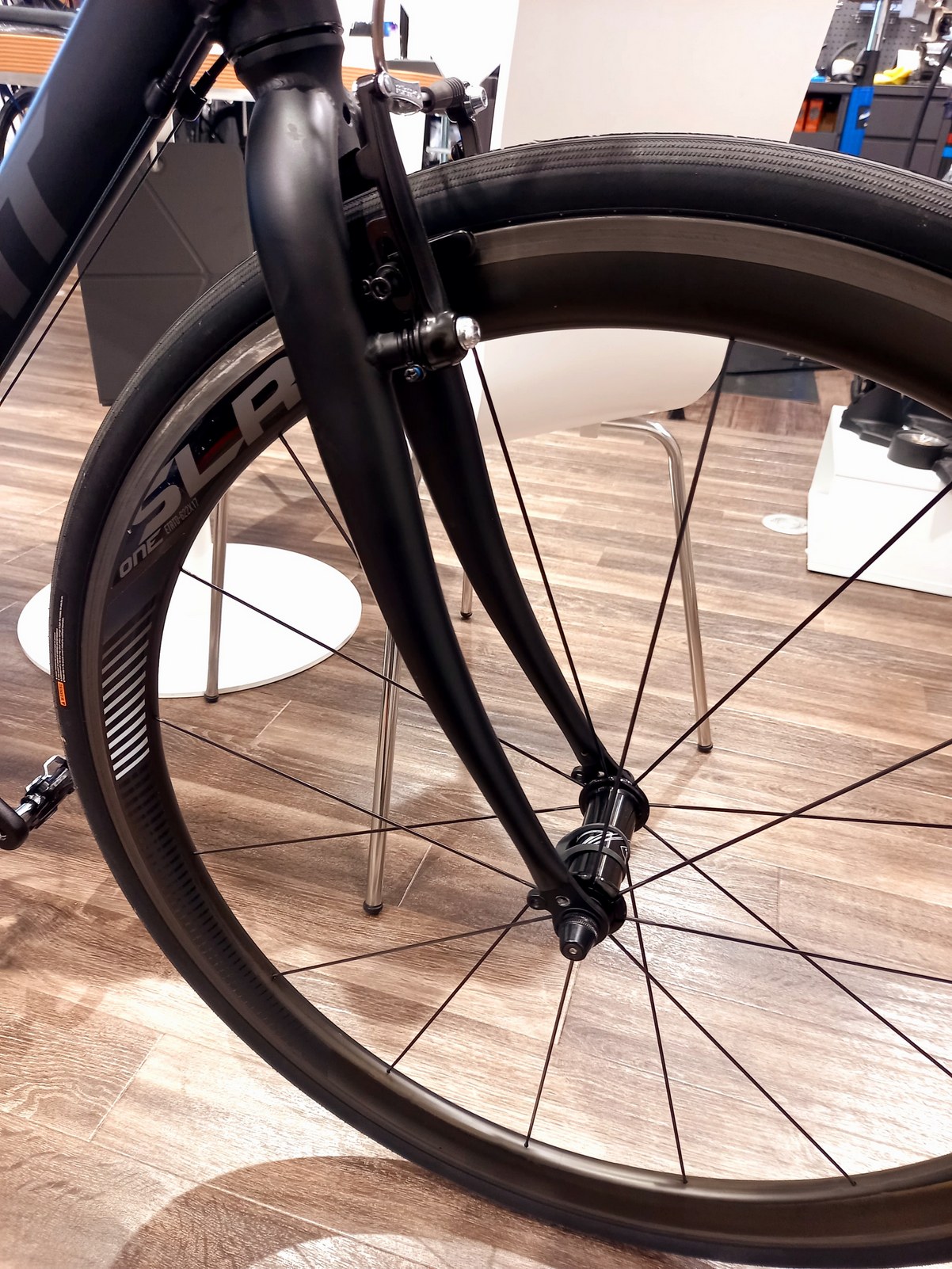 ESCAPE R DROP カスタム ｜ ジャイアントストア岐阜