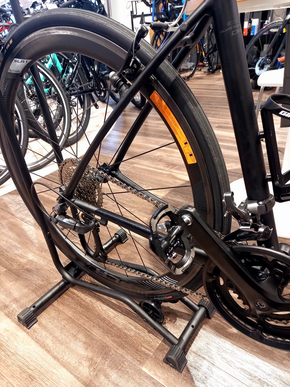 ESCAPE R DROP カスタム ｜ ジャイアントストア岐阜