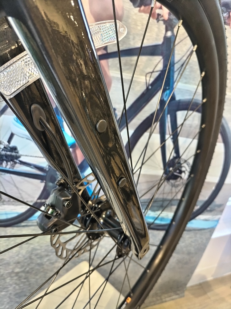 NEWモデル「FASTROAD AR 2」のご紹介！ ｜ ジャイアントストア平塚